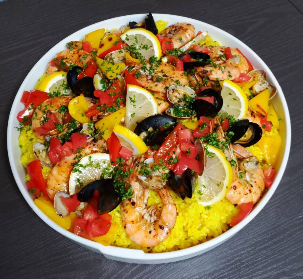 料理人シン・チャンShing Chang | 異業種交流・コシガタリを開催、空室対策の内装リフォームやグラフィックデザイン